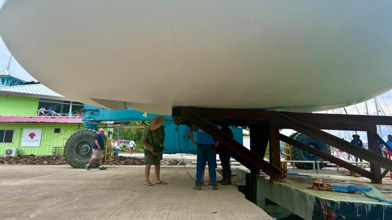 Deep Water Model: Moving the new Eco Pod! - Ocean Builders